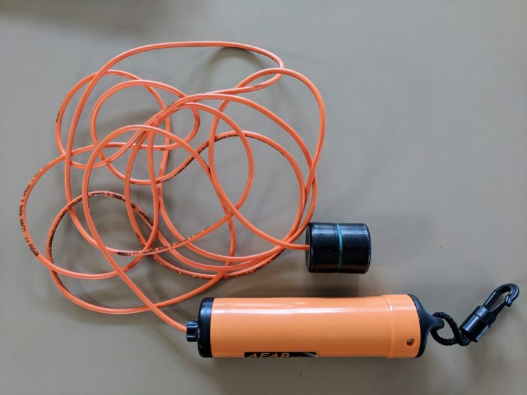 An Underwater Exploration Toolkit for Boats - Nomadic Research Labs